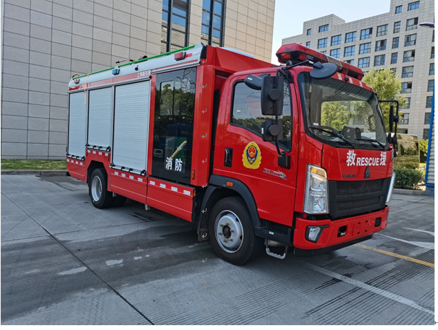 PM35/SG35 HOWO Fire Truck Fire Safety Truck 7m Heavy Duty 11KW